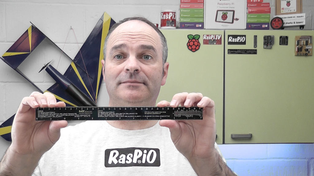 alex-on-the-raspitv-set – RasPi.TV