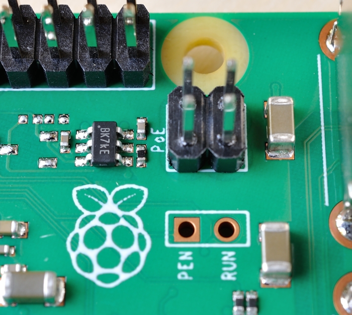 New Raspberry Pi model 3B+ 1.4 GHz, 330Mbit Ethernet, 802.11ac, PoE ...